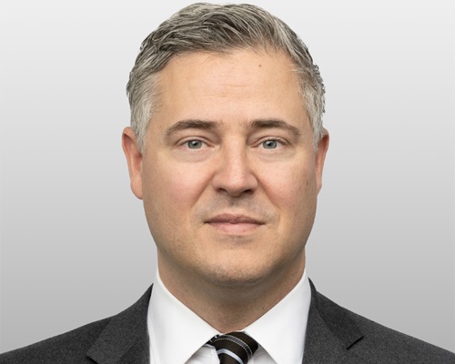 portfolio manager david pirie cfa mba bba equities