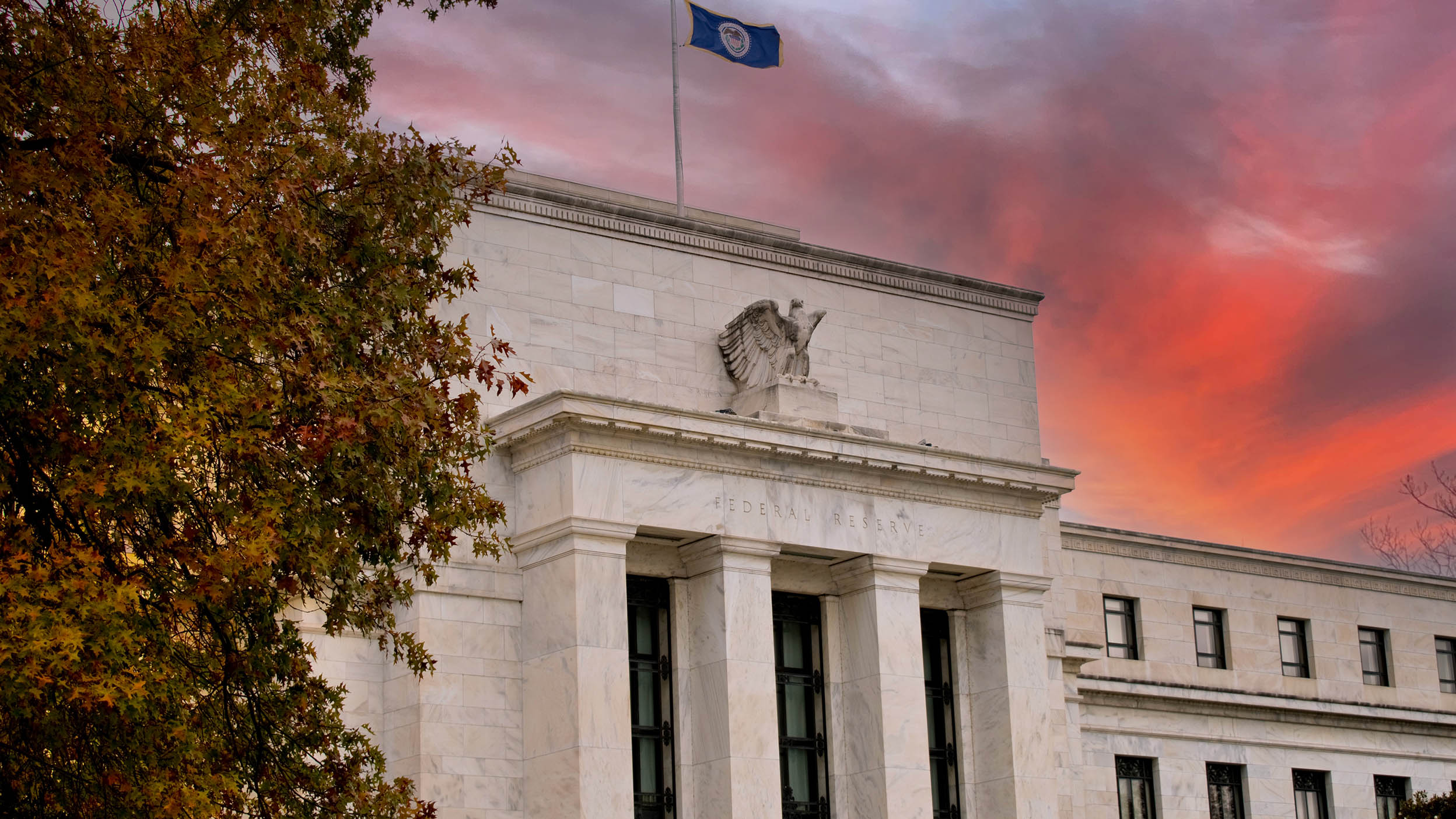 Bond bites: Ideas and insights in under three minutes | Invesco US